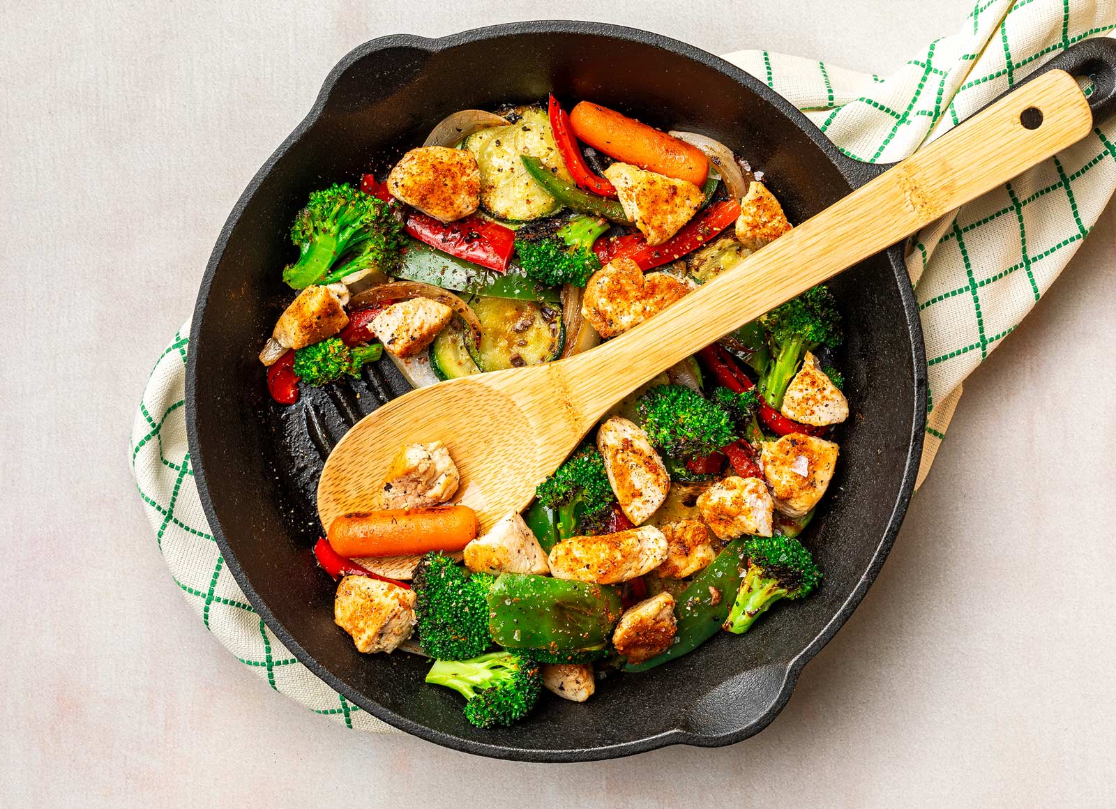 Zesty Chicken Breast + Mixed Veggie Skillet | Hungryroot
