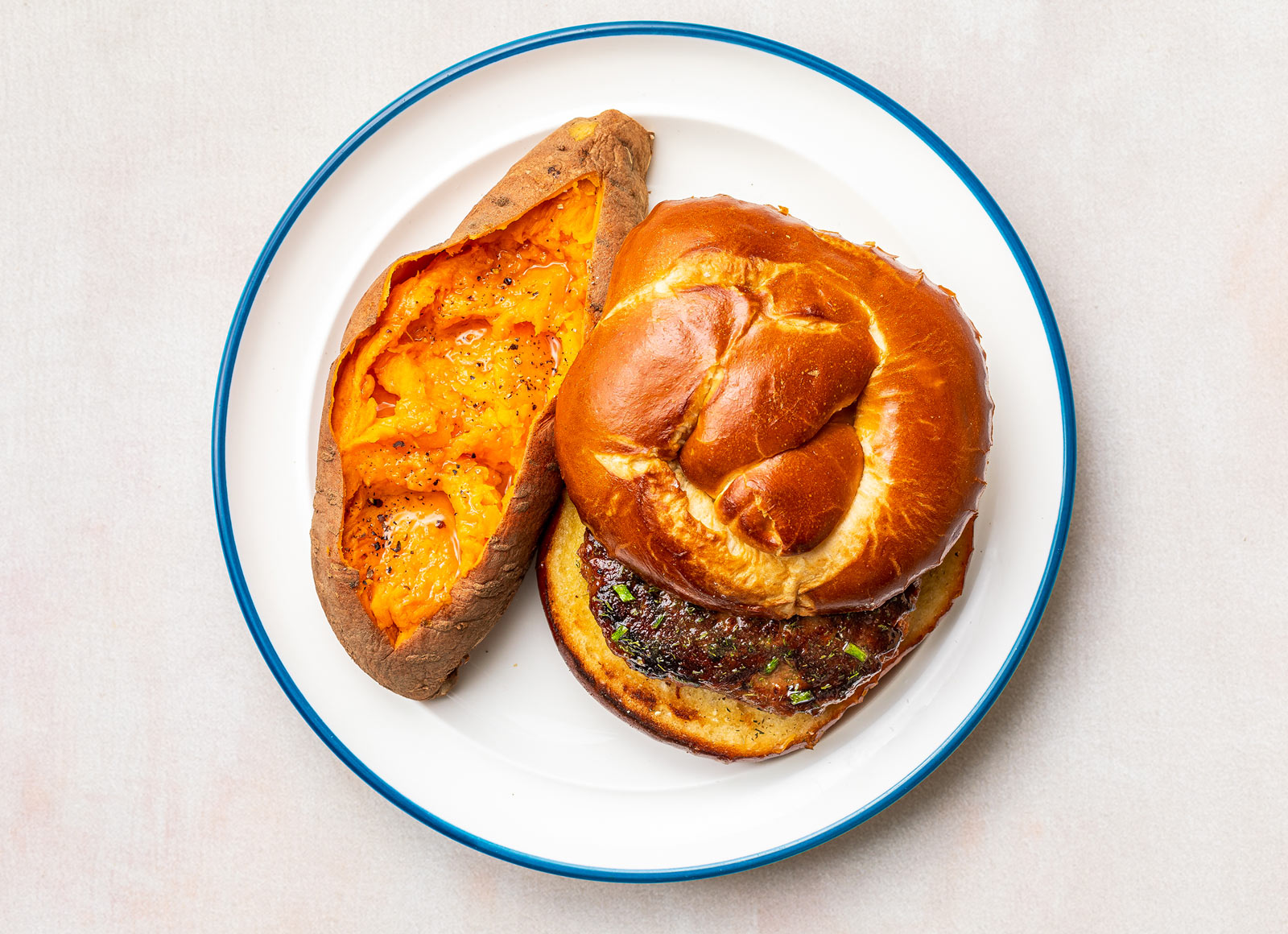 Zesty Ranch Beyond Burger + Sweet Potato | Hungryroot