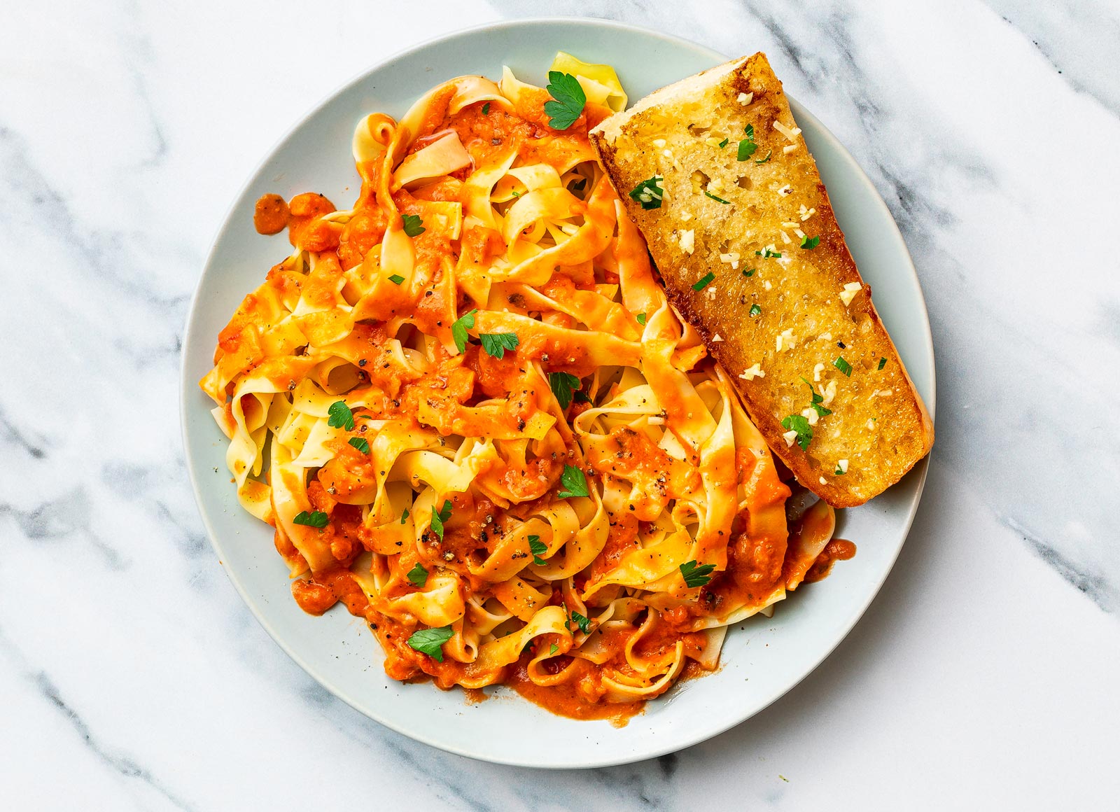 Pasta alla Vodka + Garlic Baguette | Hungryroot