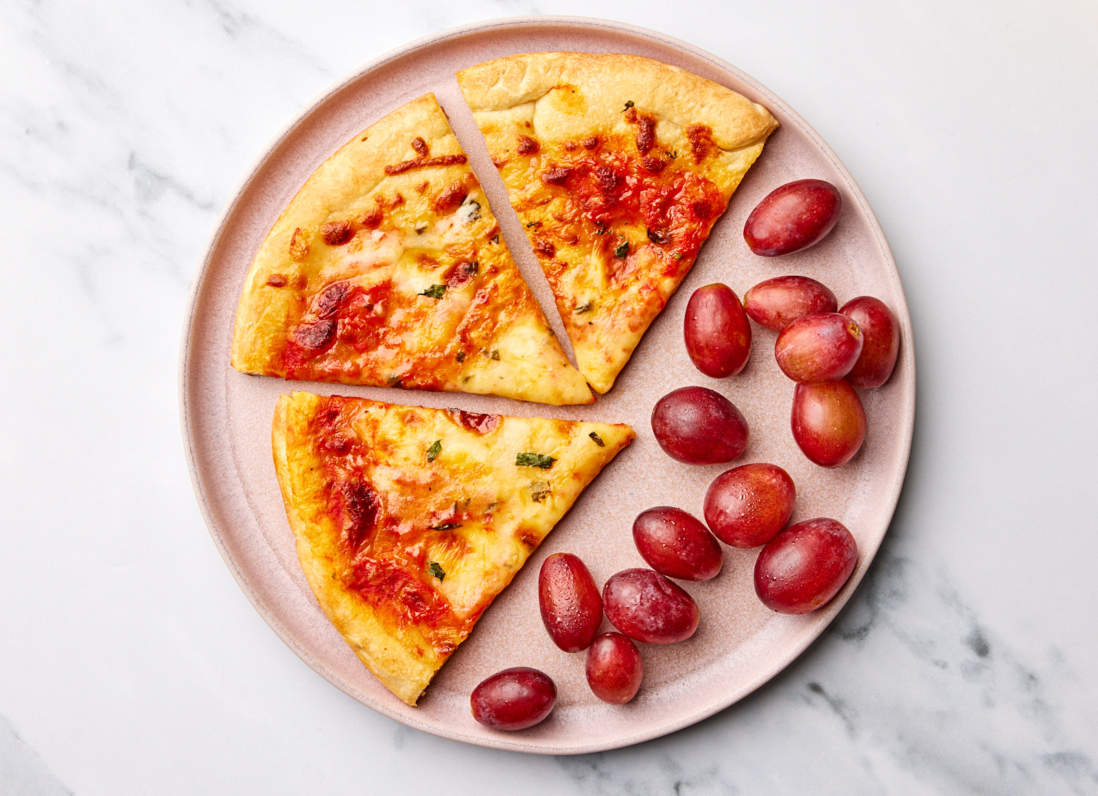 Margherita Pizza + Red Grapes | Hungryroot