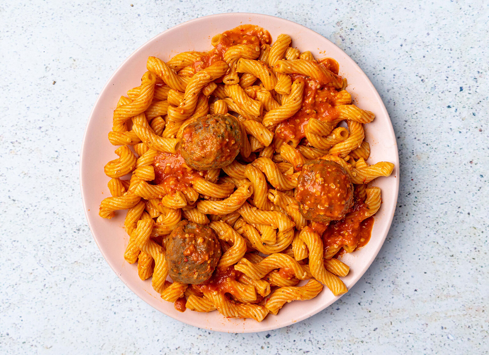 Classic Tomato Cavatappi + Meatballs | Hungryroot