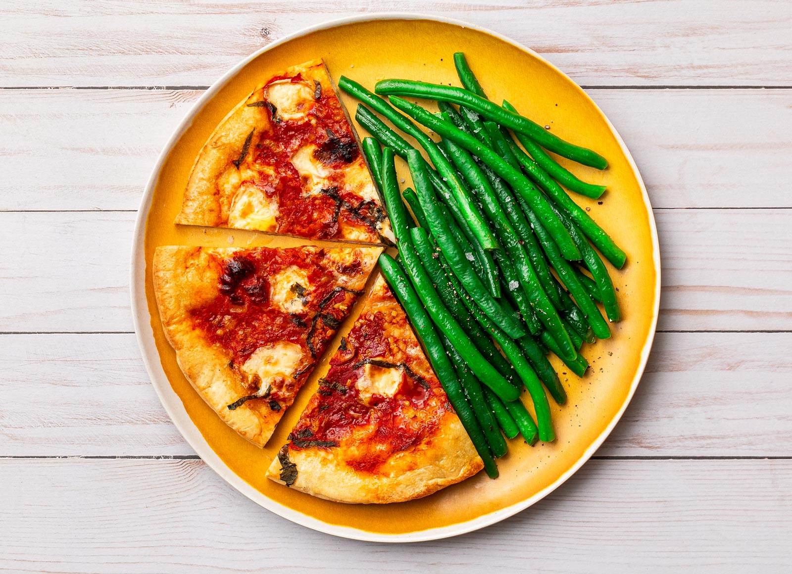 Margherita Pizza + Green Beans | Hungryroot